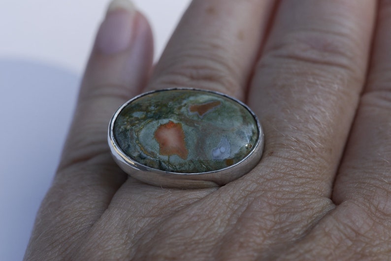 In the Forest Ring Rhyolite. Gemstone Ring, Woodgrain Etched Band ...
