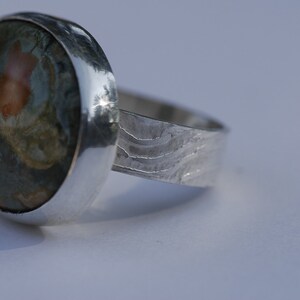 In the Forest Ring - Rhyolite. Gemstone Ring, Woodgrain Etched Band ...