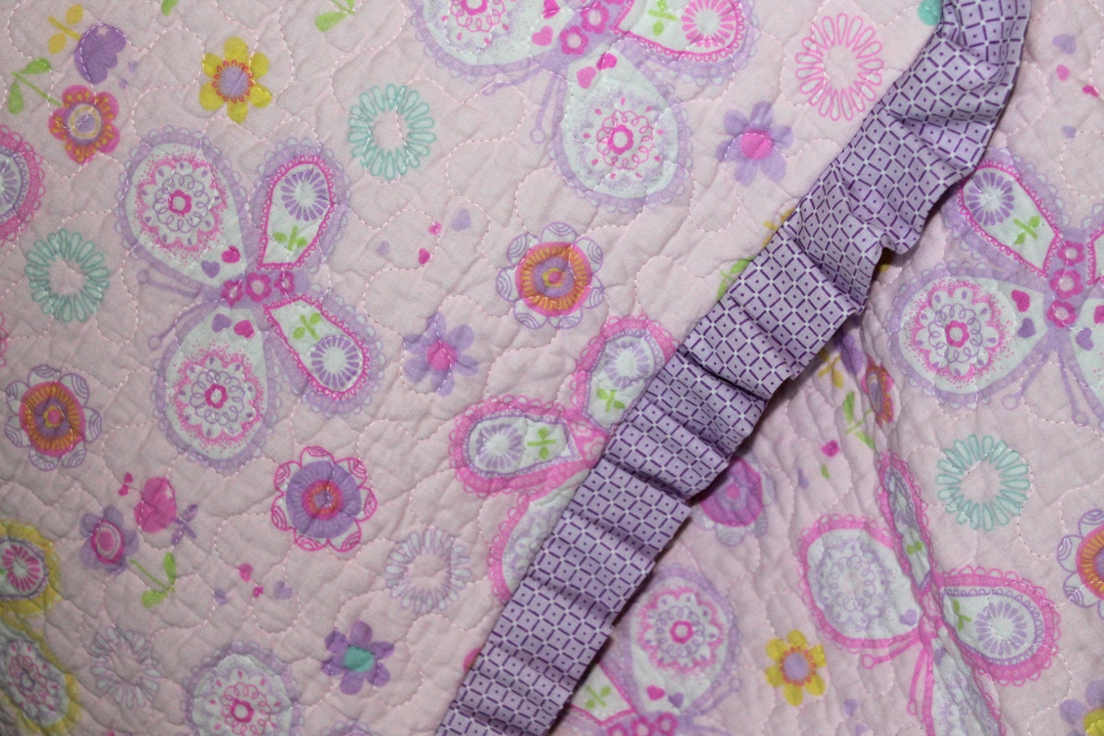 Pink and Purple Butterfly Baby Quilt With Matching Ruffle Baby Girl ...