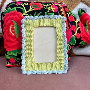 Beginner-friendly Crochet Picture Frame Pattern - Etsy