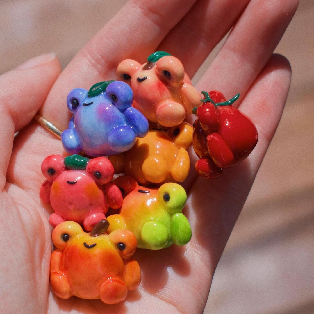 Fruit Frog Desk Friend || Handmade Polymer Clay Desk Decor - Etsy