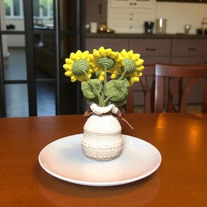 Crochet Sunflower Bouquet in Yarn Vase: Handmade Floral Decoration - Etsy