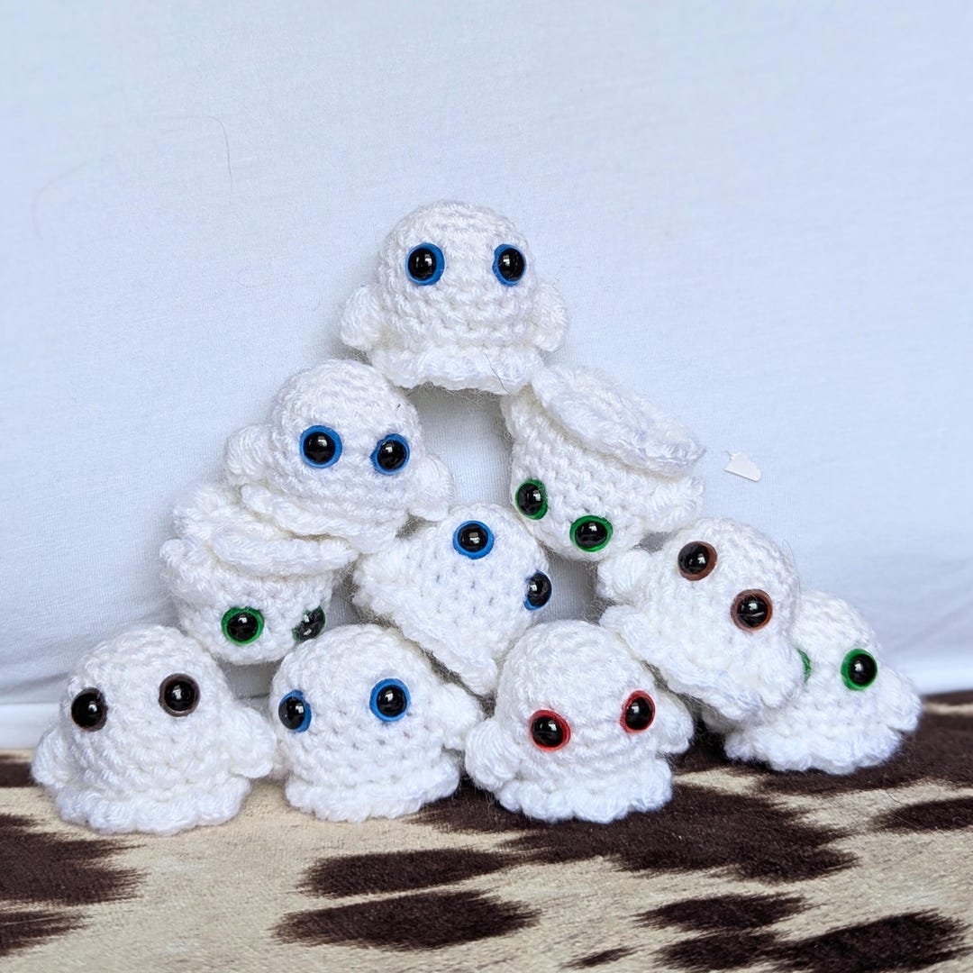 Pocket Ghost Companion - 2" Crochet Ghost - Etsy