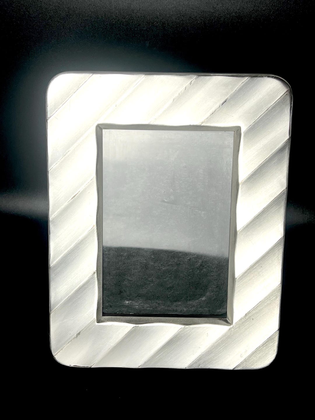 Vintage Wavy Metal 3x5" Picture Frame - Etsy