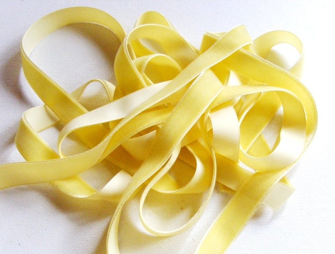 Vintage 1940's German Rayon Velvet Ribbon 5/8 pulgadas Soft Yellow ...