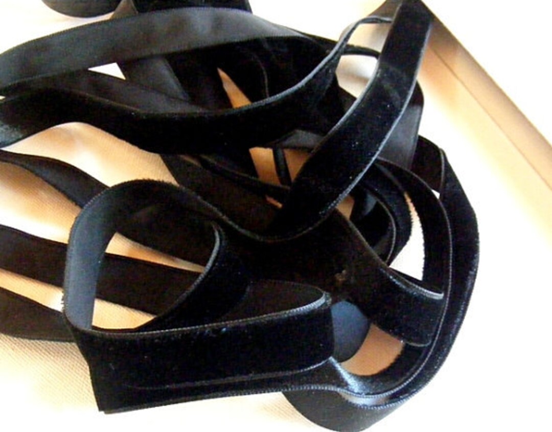 Vintage 1940's German Rayon Velvet Ribbon 5/8 Inch Jet Black - Etsy