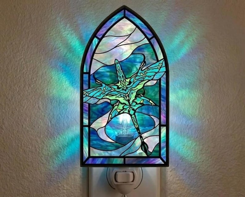 Avatar Fire and Ash Night Light, Toluk and Ikran Suncatcher Night Light ...