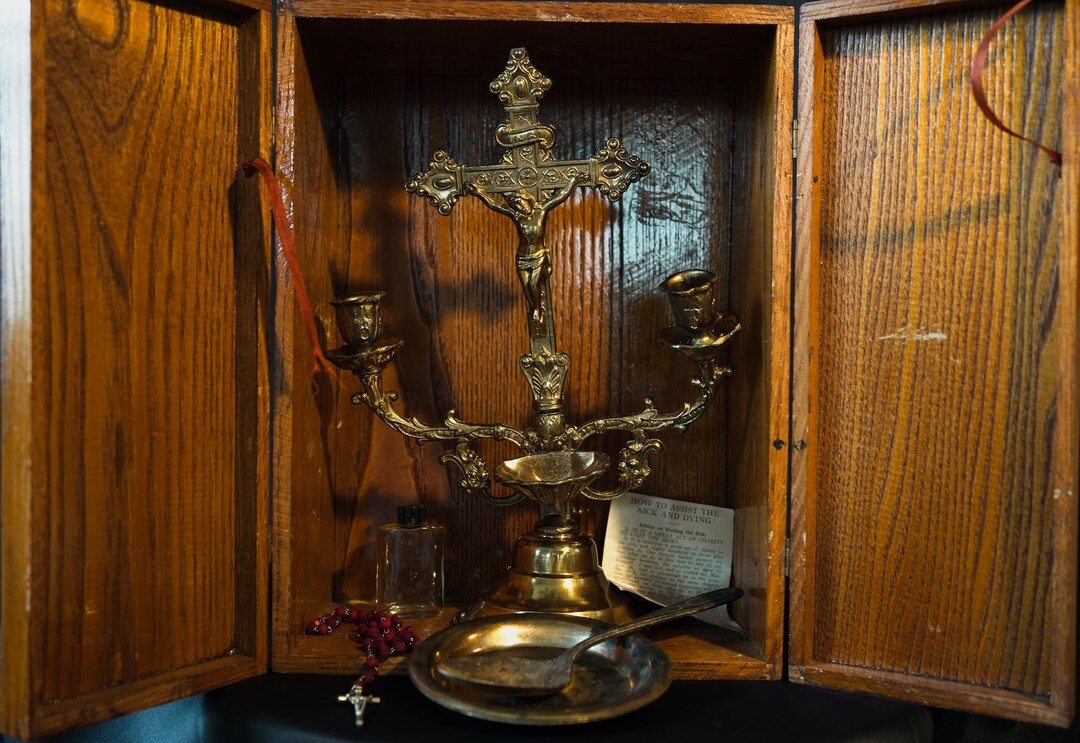 1919 Portable Altar Energy-soaked Last Rites Kit Rare Religious Oddity ...