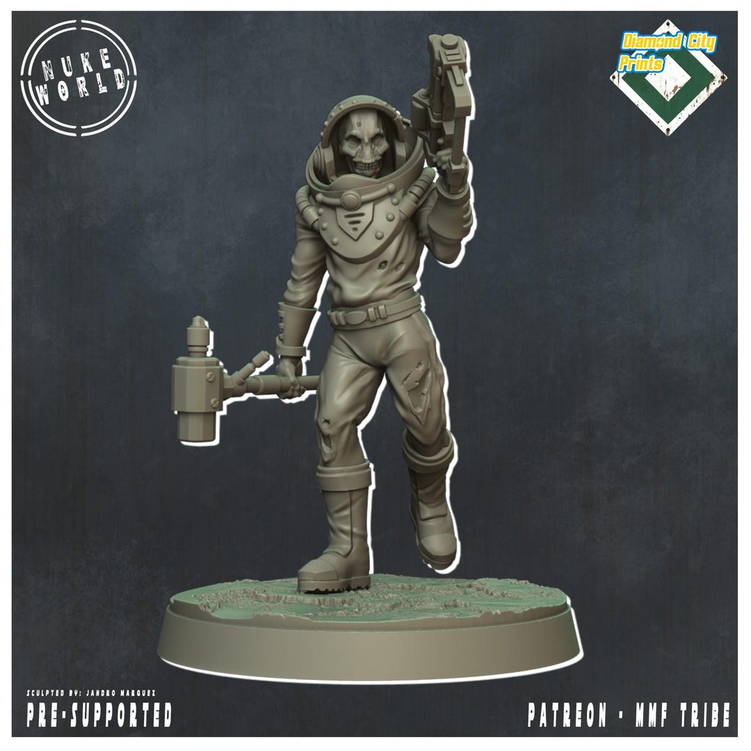 Alien Zombie With Laser Pistol and Super Sledge - 32mm Miniature ...