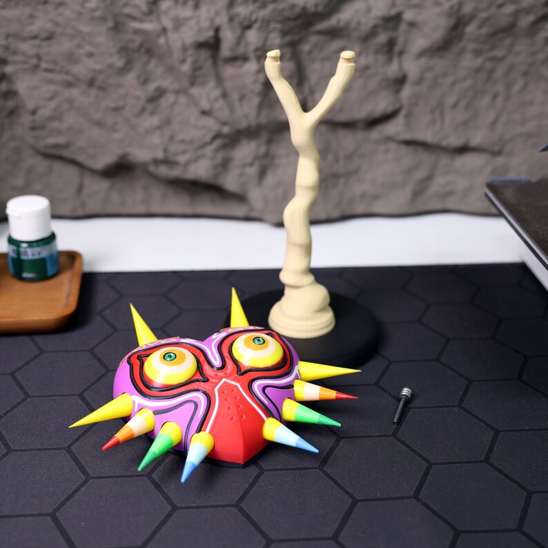 Majora’s Mask 3D Printed LED Zelda Desk Table Decor With Glowing Lights ...