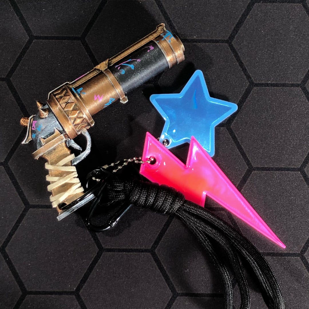 Jinx Gun Keychain Set 3D Printed Miniature With Reflective PVC Charm ...