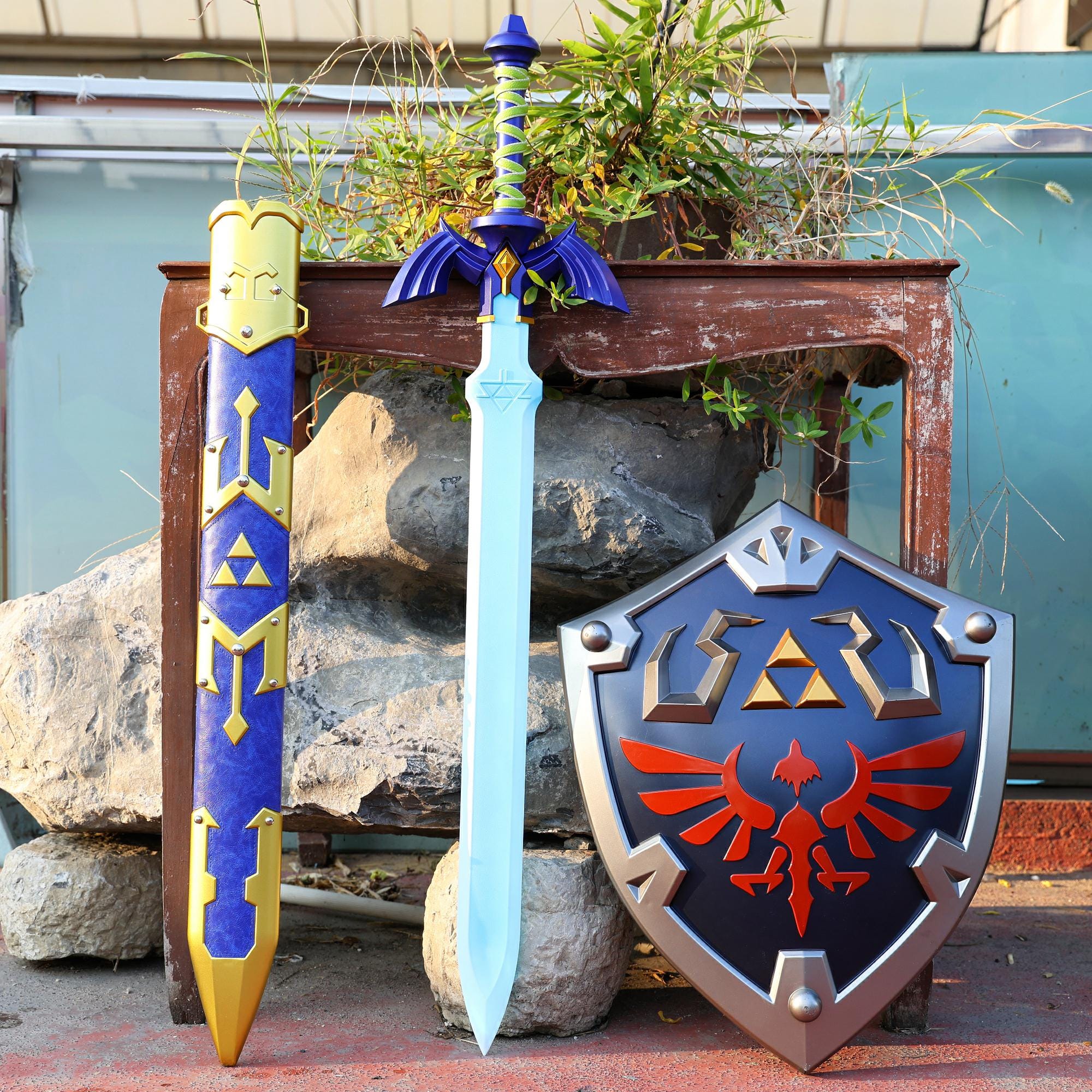 Zelda Master Light-up Sword Replica Decor Hylian Shield Cosplay Prop ...