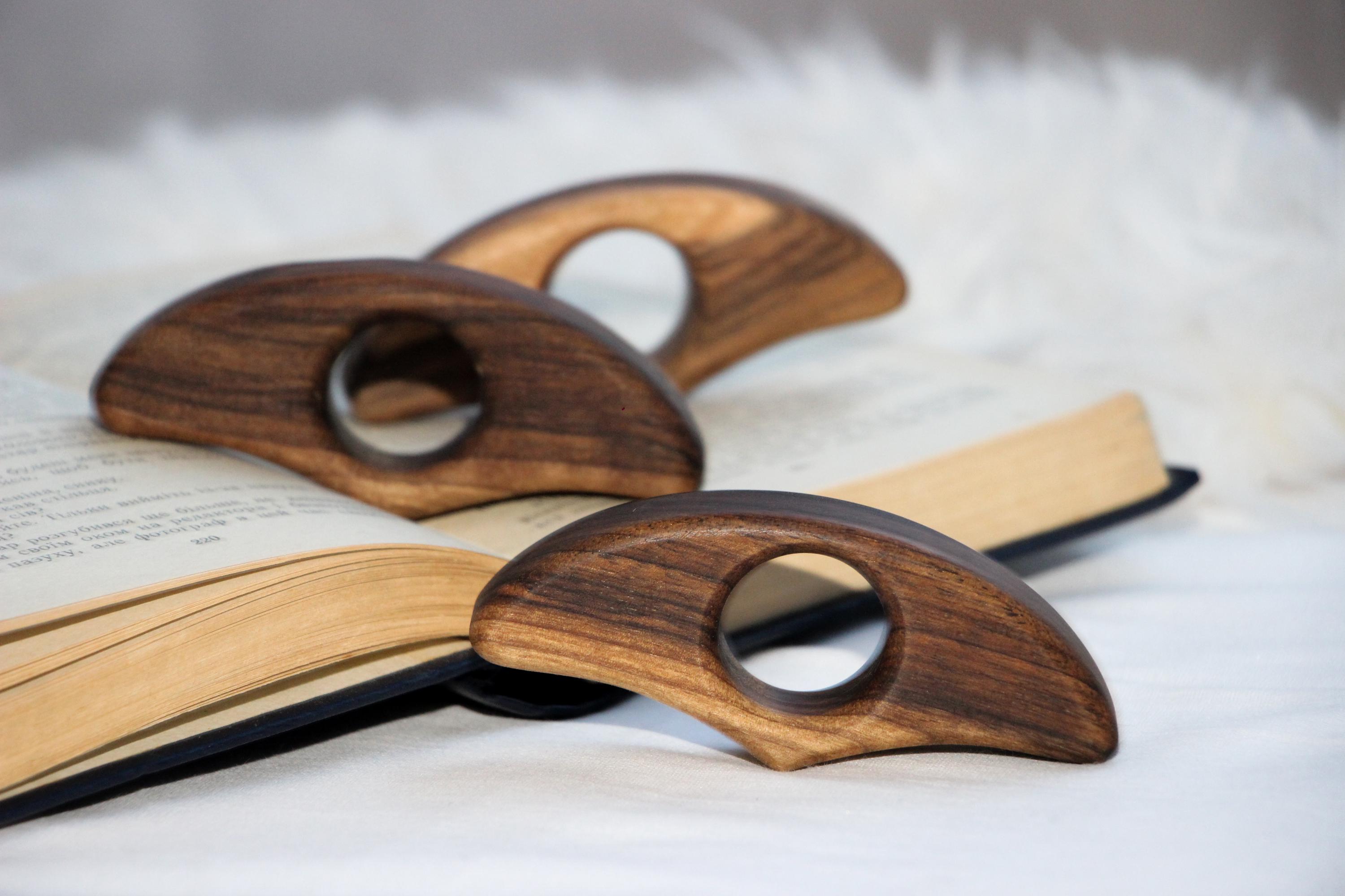Personalized Wooden Thumb Book Page Holder With Custom Engraving ...