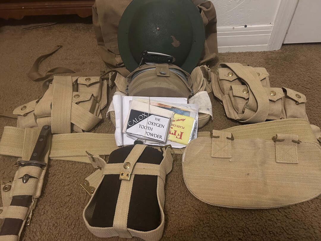 WWI WW1 Webbing Equipment Set British Reproduction Gear Like New read ...