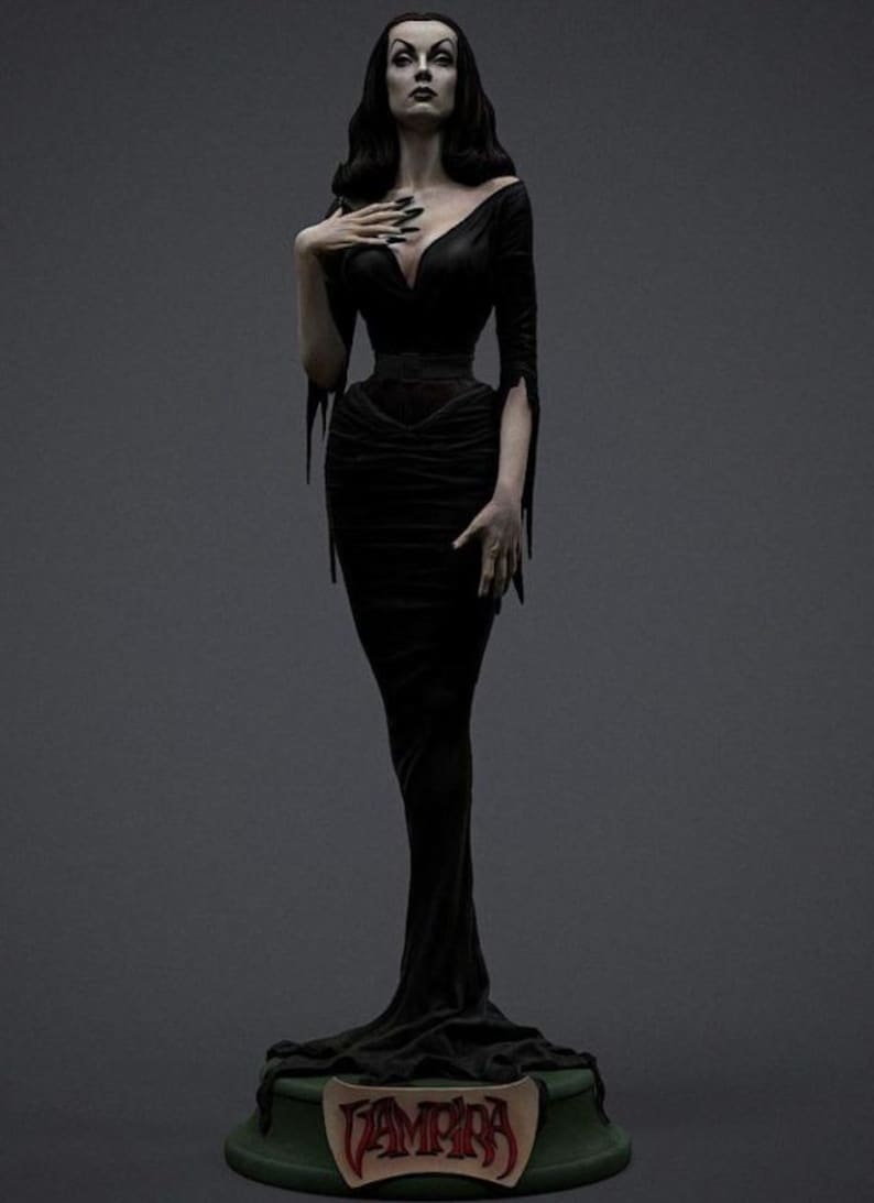 Glamour Ghoul Resin Statue | Hand-sculpted 1/6 Scale Horror Figure - Etsy