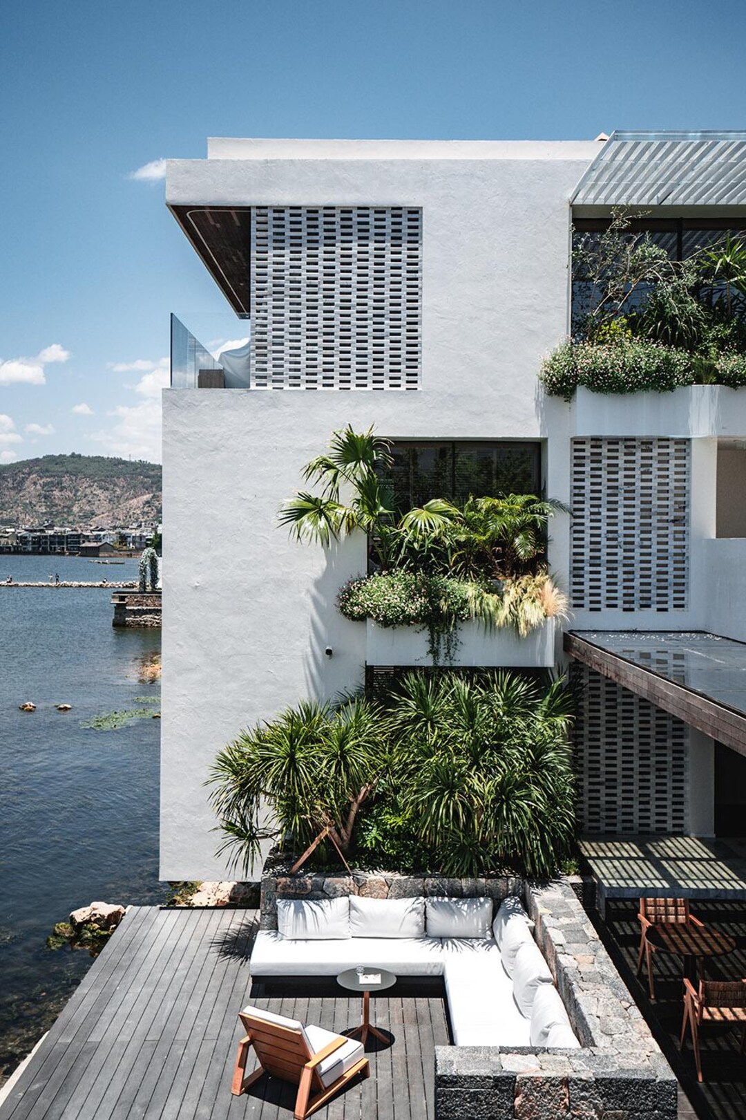 Modern Resort Hotel Concept Design | Vacation Retreat Inspiration ...