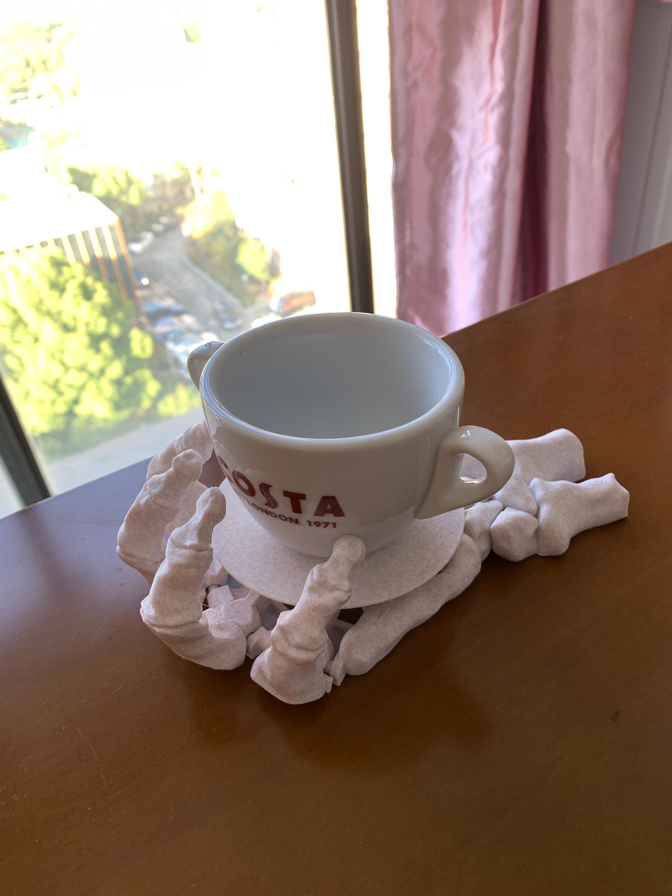3D Printed Skeleton Hand Self-adjusting Coasters, Palm-shaped Coasters ...