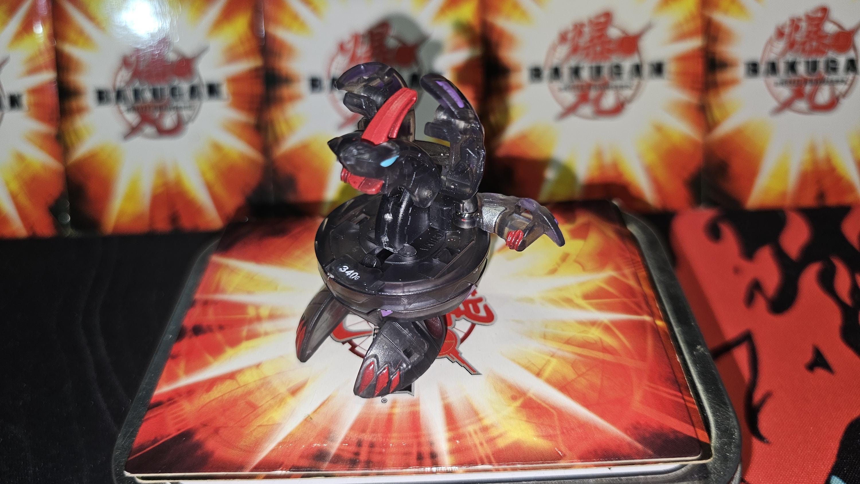 Bakugan Darkus Alpha Hydranoid Translucent 340g - Etsy