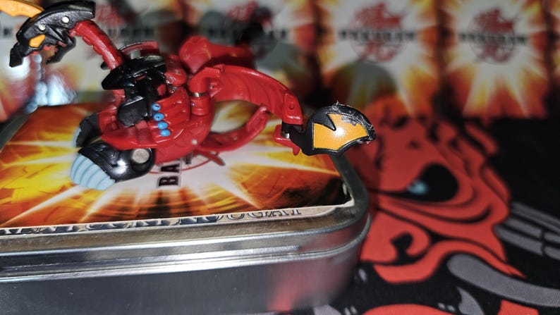 Bakugan Pyrus Hex Viper Helios 520G New Vestoria VHTF (read Description ...