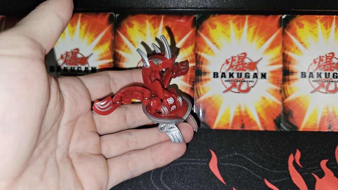 Bakugan Battle Brawlers Red Pyrus Mechtanium Surge G-change Meta ...