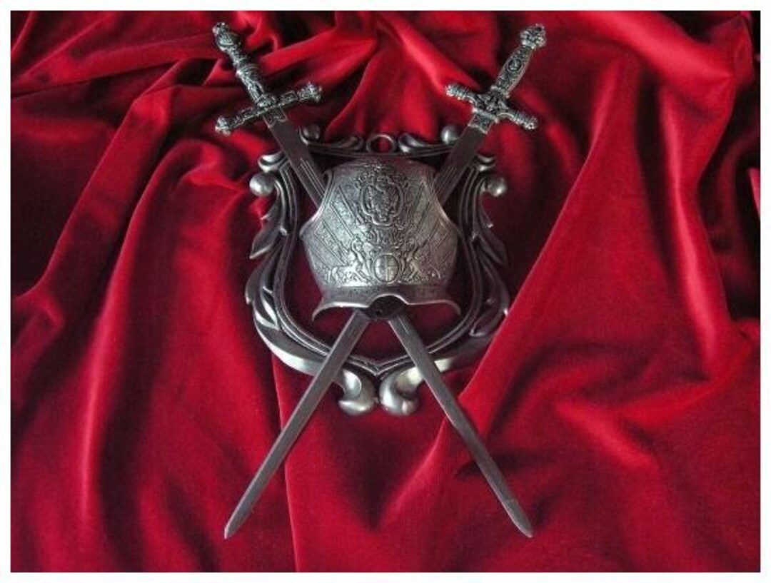 Ancient Panoplate Wall Decor Set With Breastplate & Two Swords K588-1 ...