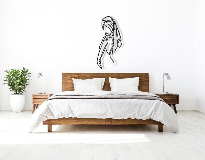 Minimalist Metal Woman Line Art: Modern Bathroom Wall Decor - Etsy