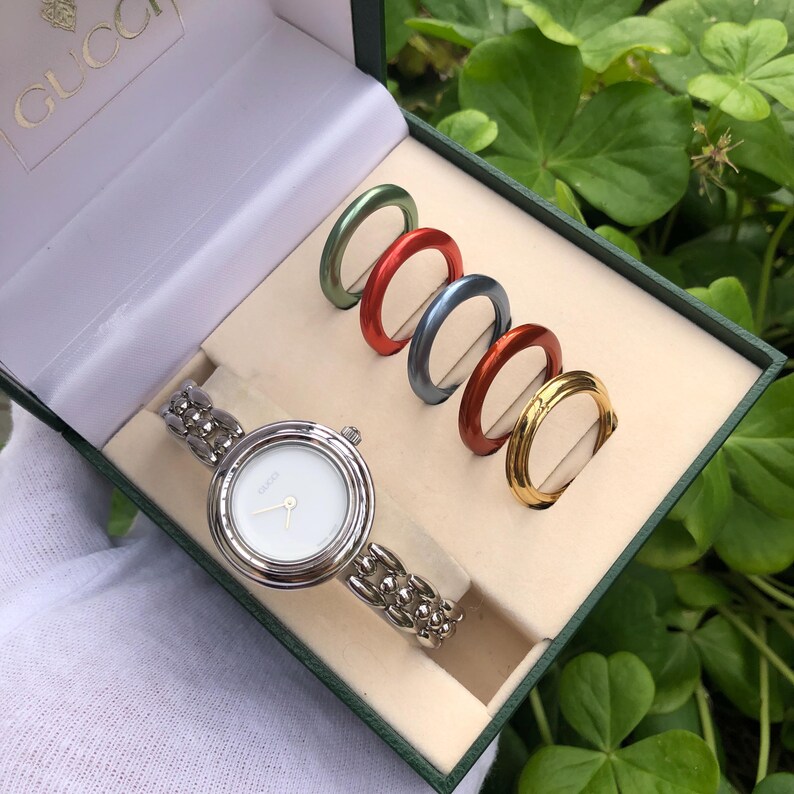 RARE VINTAGE GUCCI Change Bezel Bracelet Type Silver Tone Lady's Watch ...