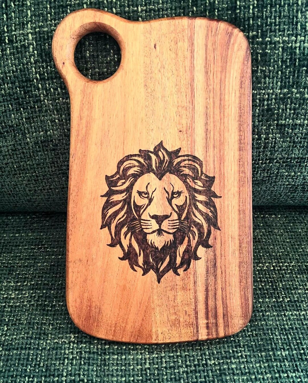Cutting Board, Lion, Wood Burning, Pyrography, Charcuterie - Etsy