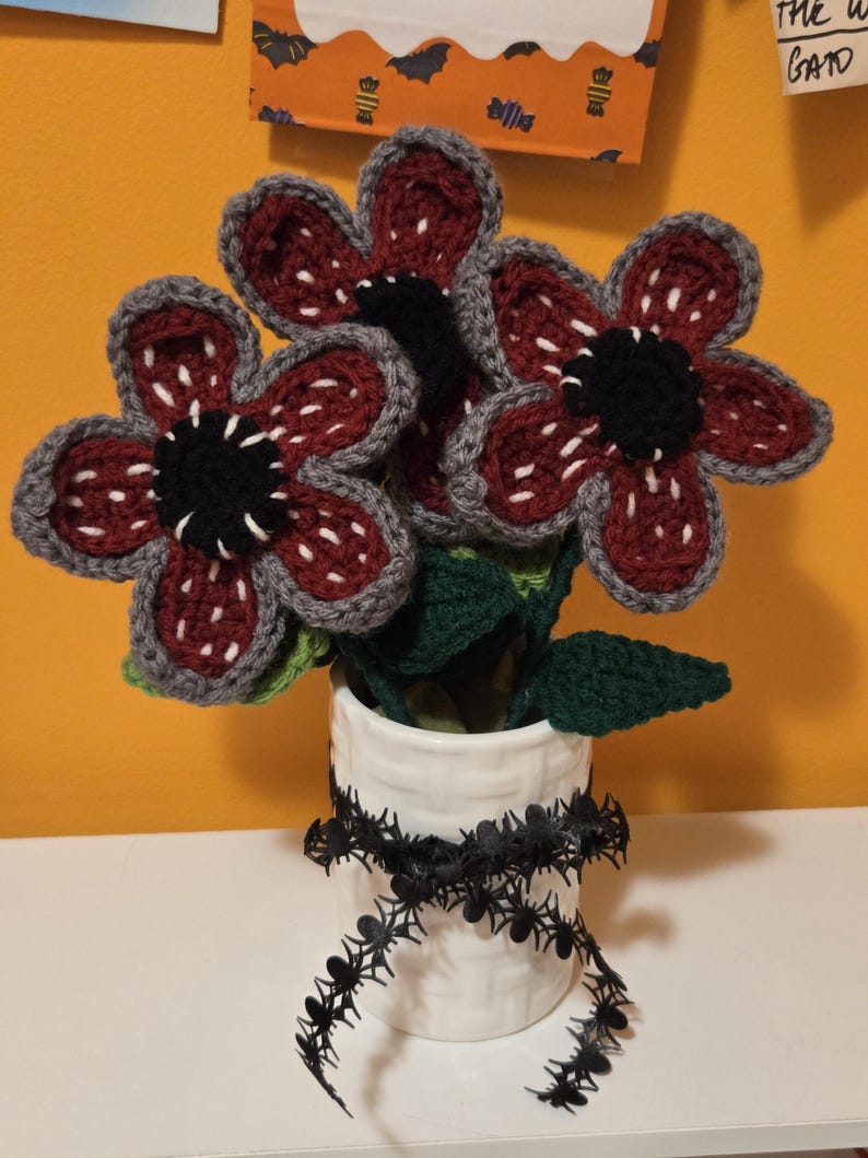 Demogorgon Bouquet Pattern PDF - Upside Down - Hawkins - Valloween ...