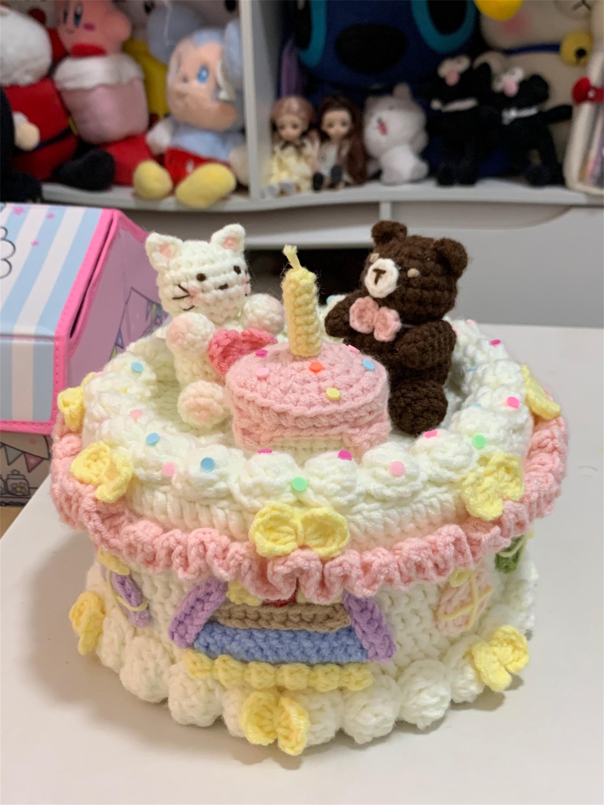 Handcrafted Woven Cake Storage Box – Perfect for Organizing ...