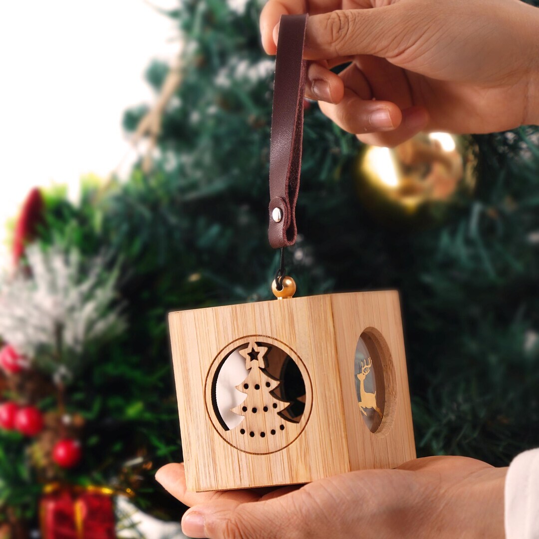 Chrismas Custom Engraved Wooden Reindeer Night Light Chrismas Tree ...