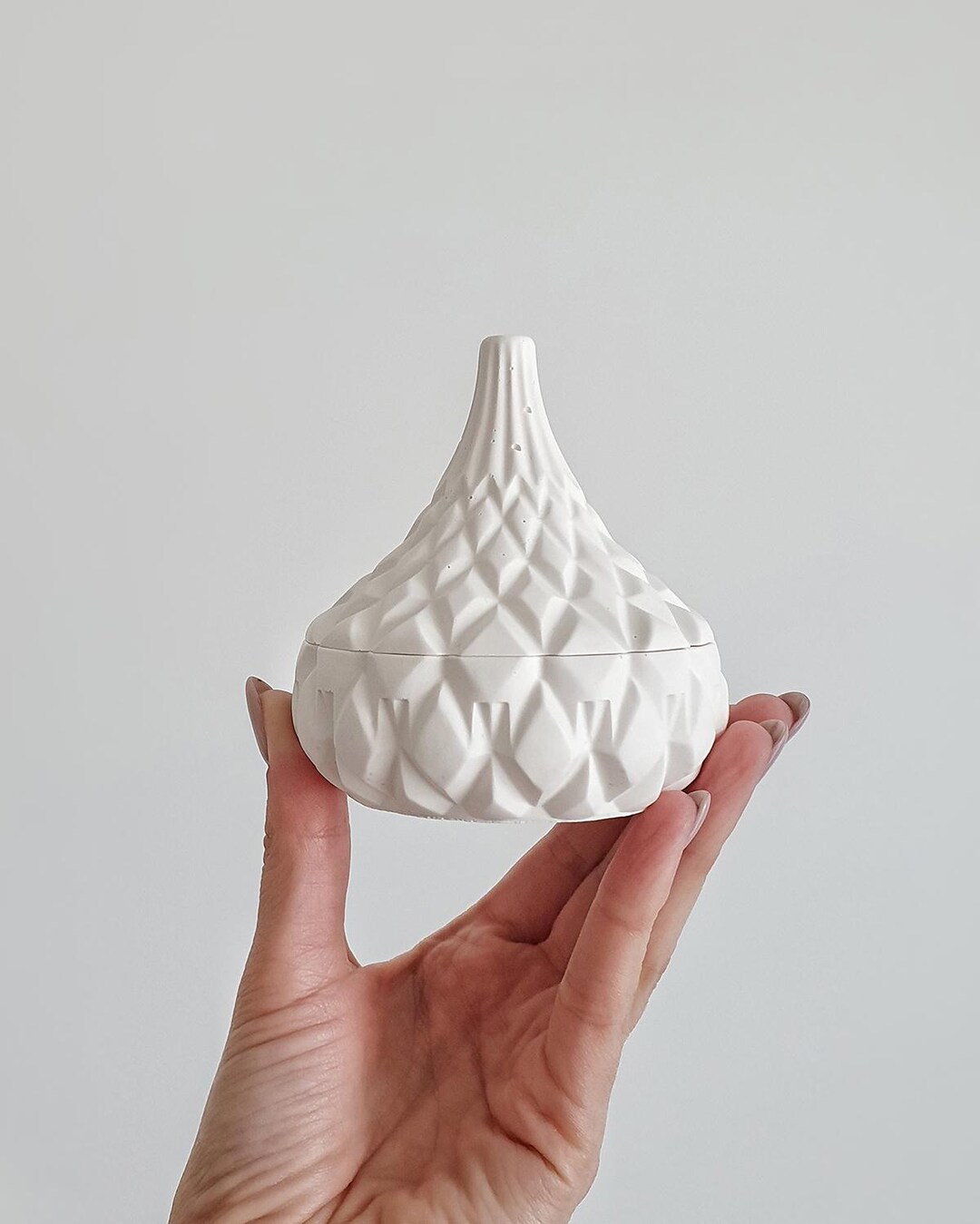 White Geometric Storage Box With Lid – Perfect for Jewelry and Small ...