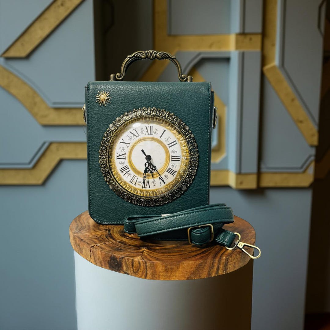 Retro Handbag With Working Clock and Compact | Boho | Bohemian ...