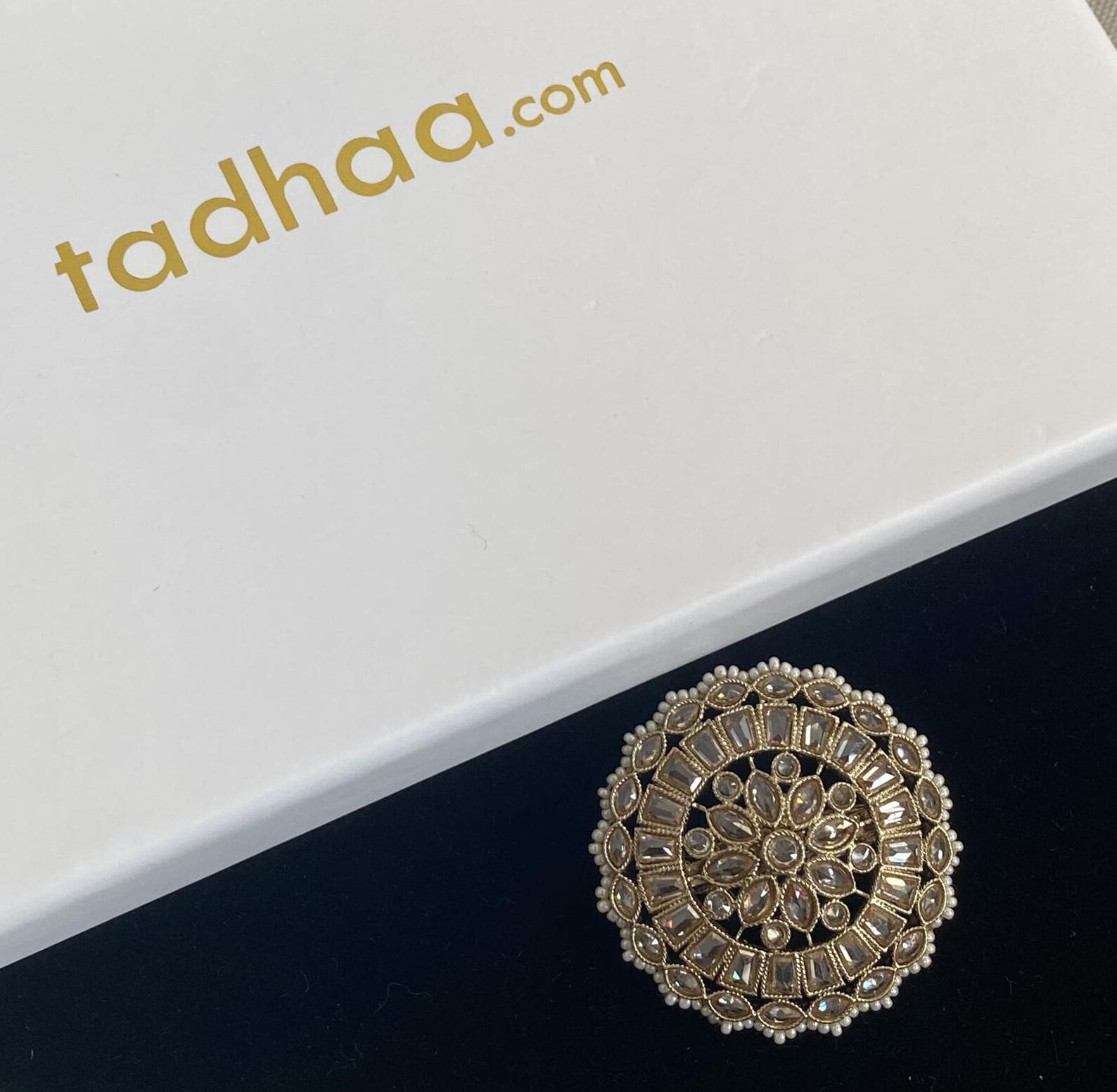 Floral Golden Stone Saree Brooch Pin – Elegant Saree Pin Indian Bridal ...