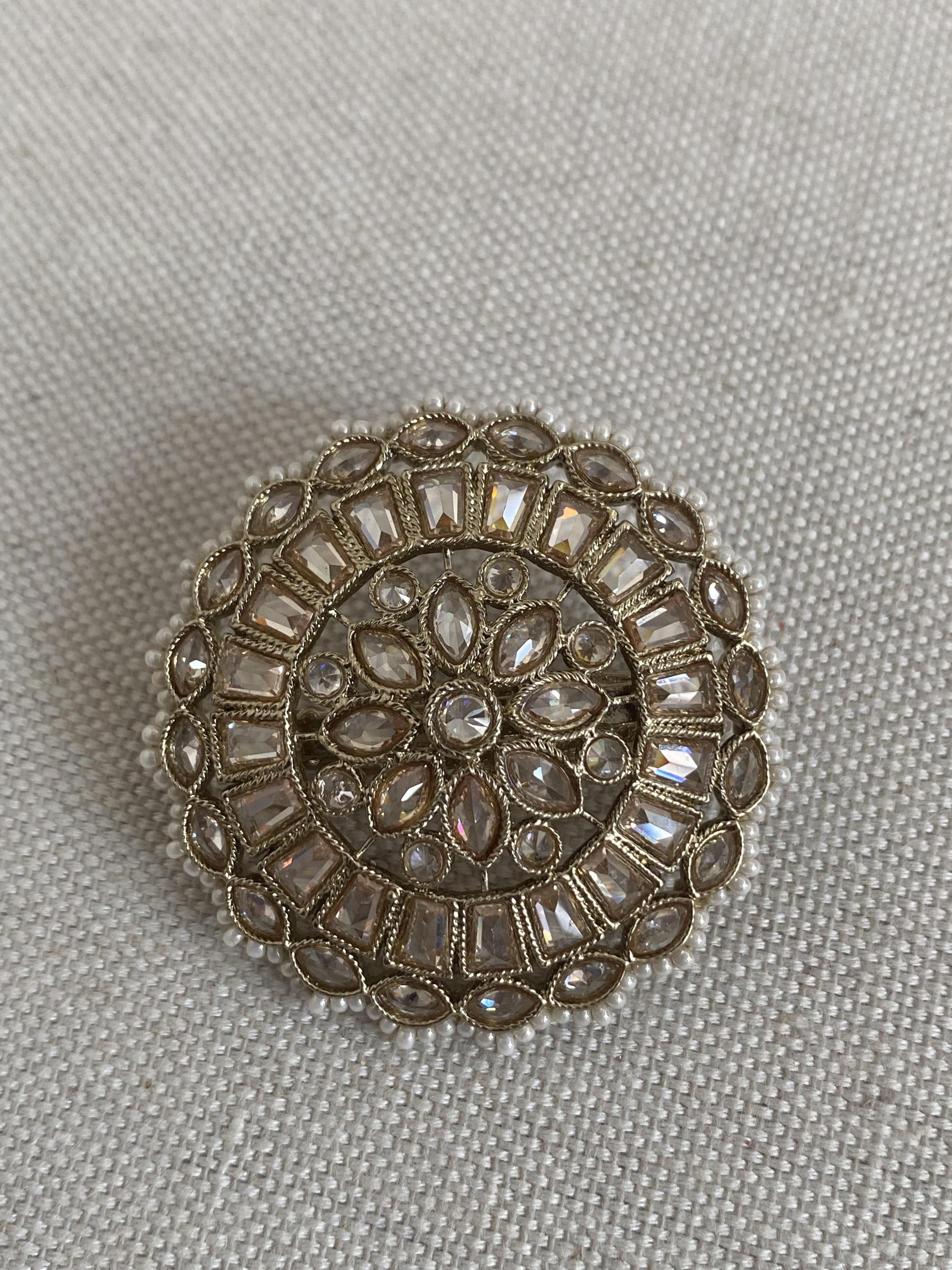 Floral Golden Stone Saree Brooch Pin – Elegant Saree Pin Indian Bridal ...