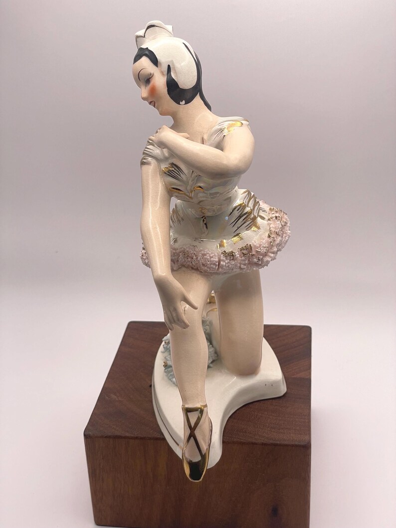 Vintage Ballerina Porcelain Figurine Shabby Rose St Clair Etsy