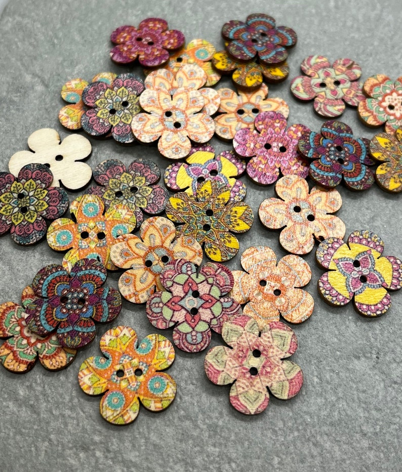 20 Mm Flower Shaped Mandala Buttons. Natural Wood Rustic Style Buttons ...