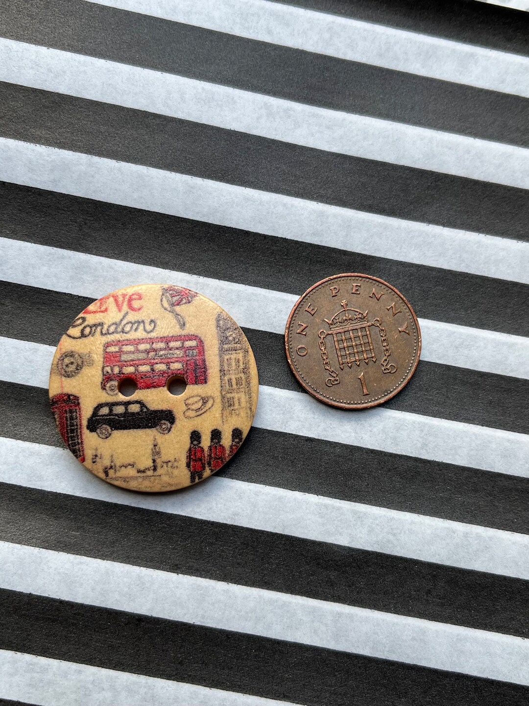 London Wooden Buttons, Vintage Style Sewing Crafts (30mm) - Etsy
