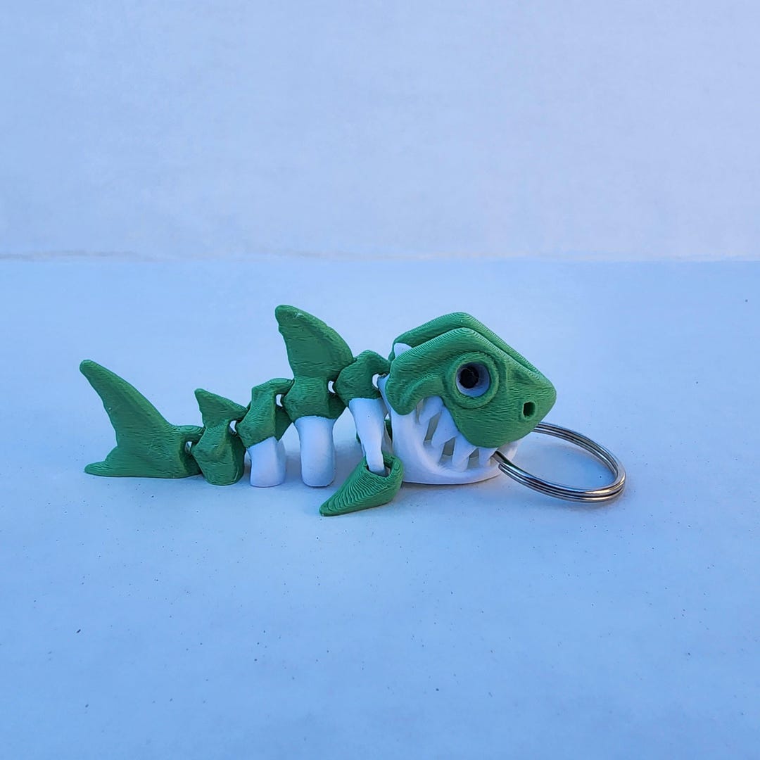 3D Printed Articulated Shark Keychain - Etsy