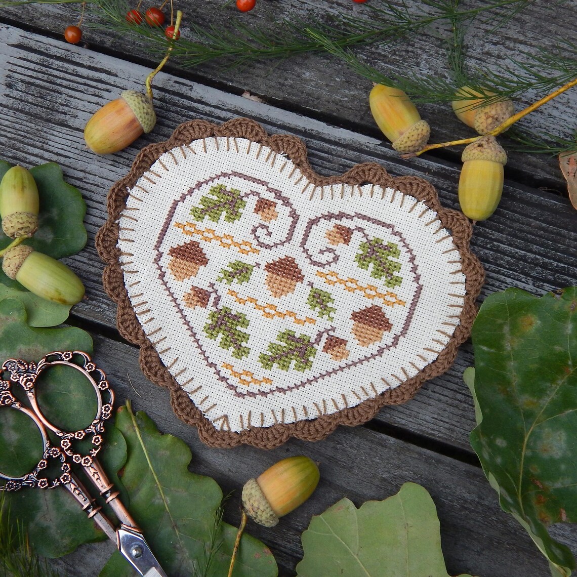 Cross Stitch Stitch Pattern With Oak Leaves and Acorns Autumn Heart ...