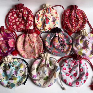 Small Japanese Drawstring Pouch – Kimono Fabric Round Bag | Made in ...