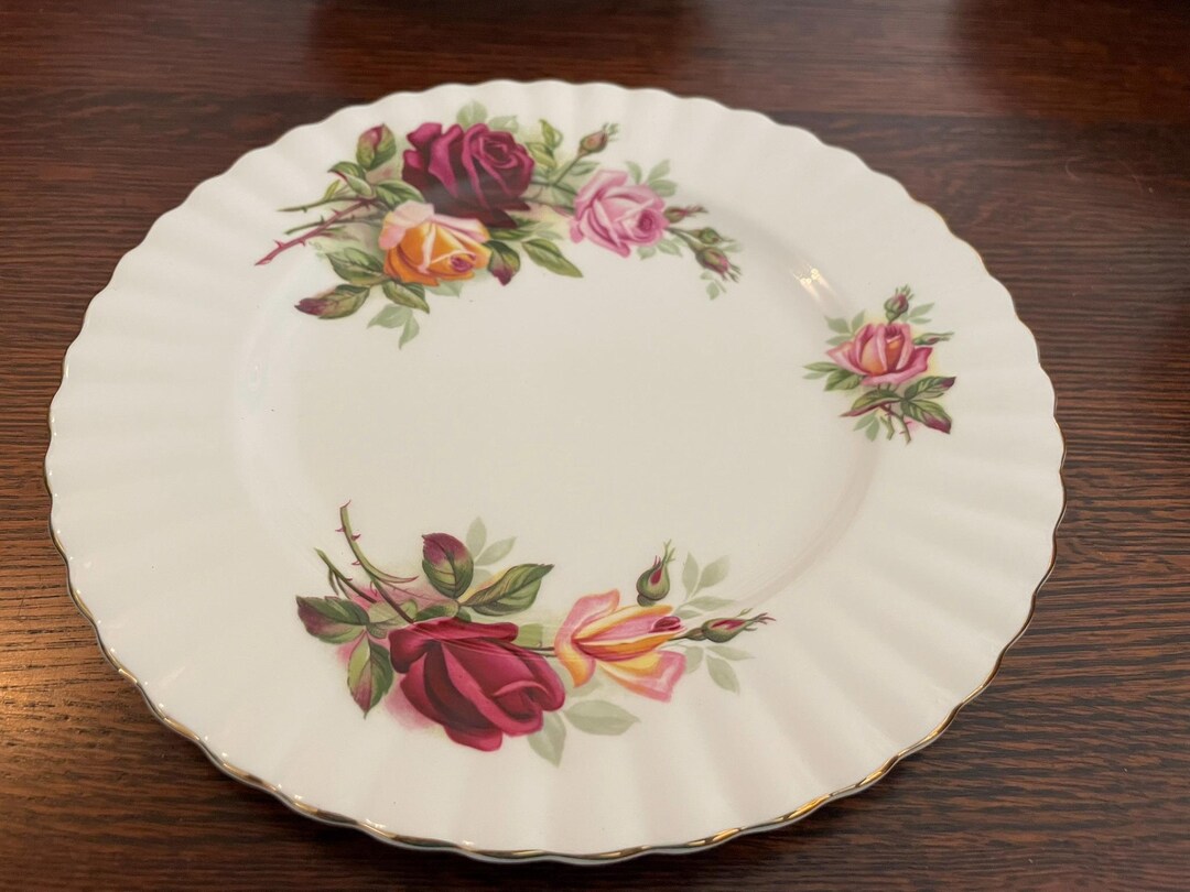 Royal Albert King's Ransom Salad Plate Bone China Made in England. 8.25 ...