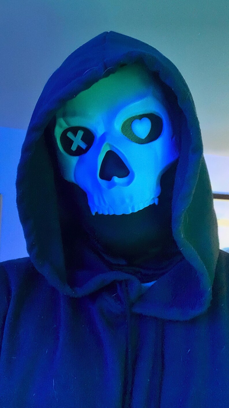 Lights Out Booktok Mask (SLAYER EDITION) | Cosplay / Dark Romance ...