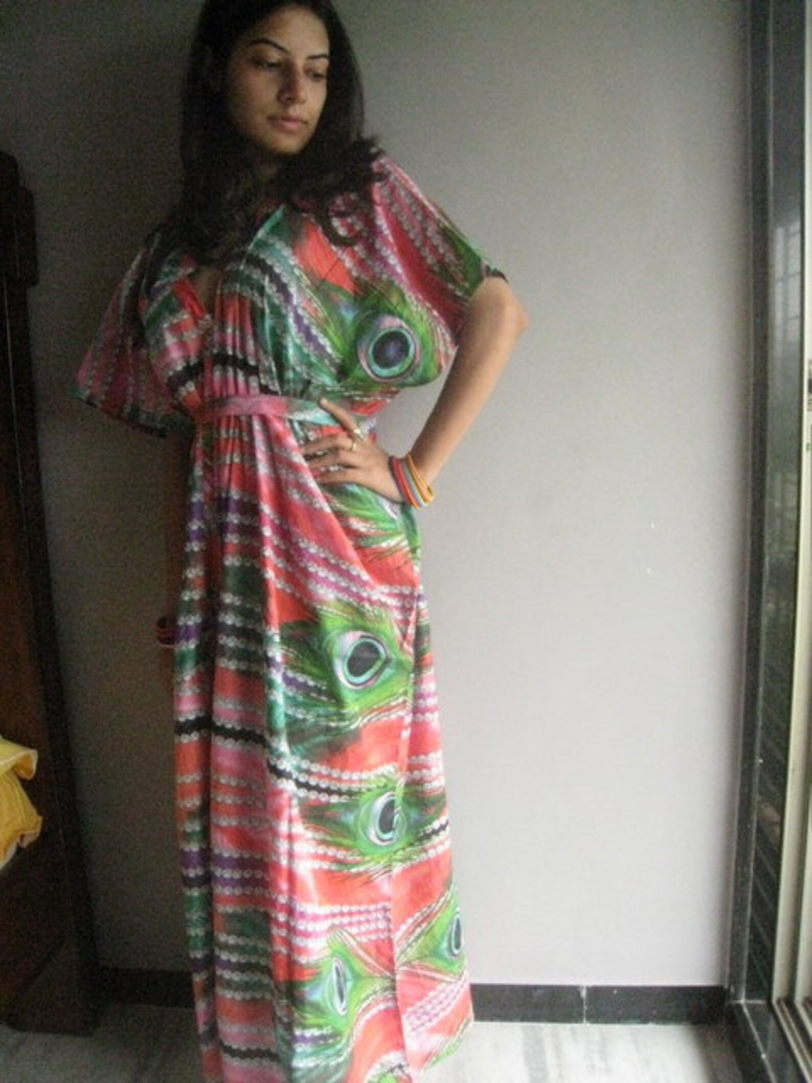 Beautiful Peacock Feathers Kaftan Robe - Ideal for Lounges, Spas ...