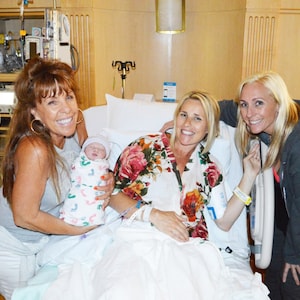 White Natural Birth Front Buttoned Hospital Gown | Delivery Kaftan ...