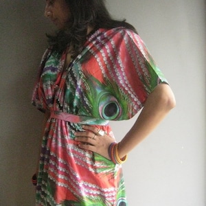 Beautiful Peacock Feathers Kaftan Robe - Ideal for Lounges, Spas ...