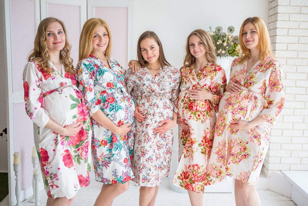 Moms in White Floral Prints Maternity Robe Delivery Robe | Etsy