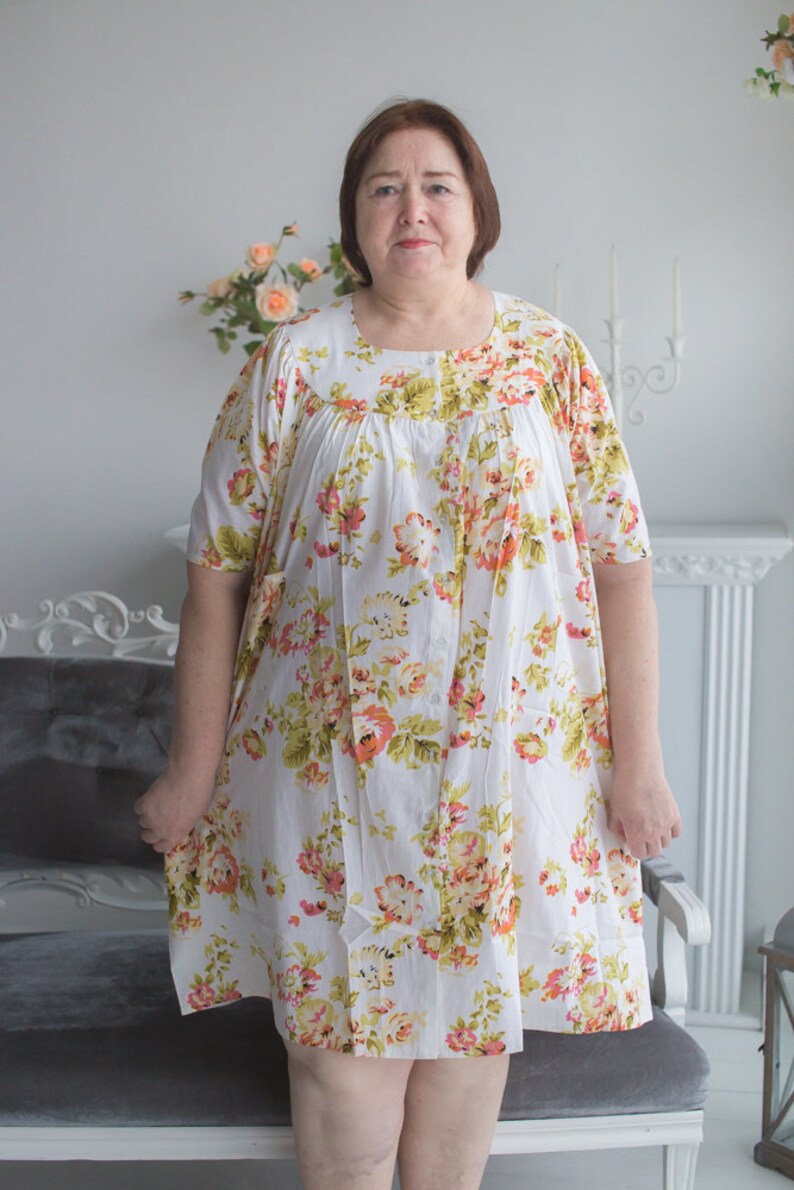 White Button-front Gathered Yoke Housecoat for Elderly People | Etsy