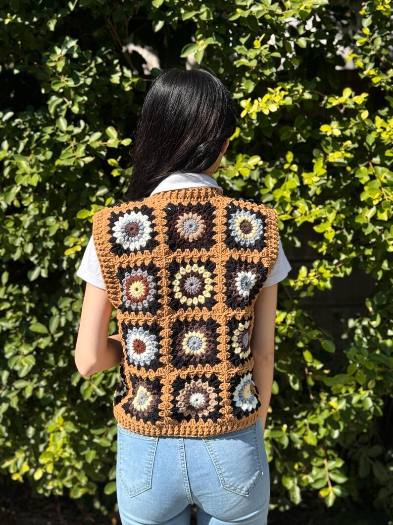 Women's Granny Squares Crochet Vest - Oversized Sleeveless Sweaters ...
