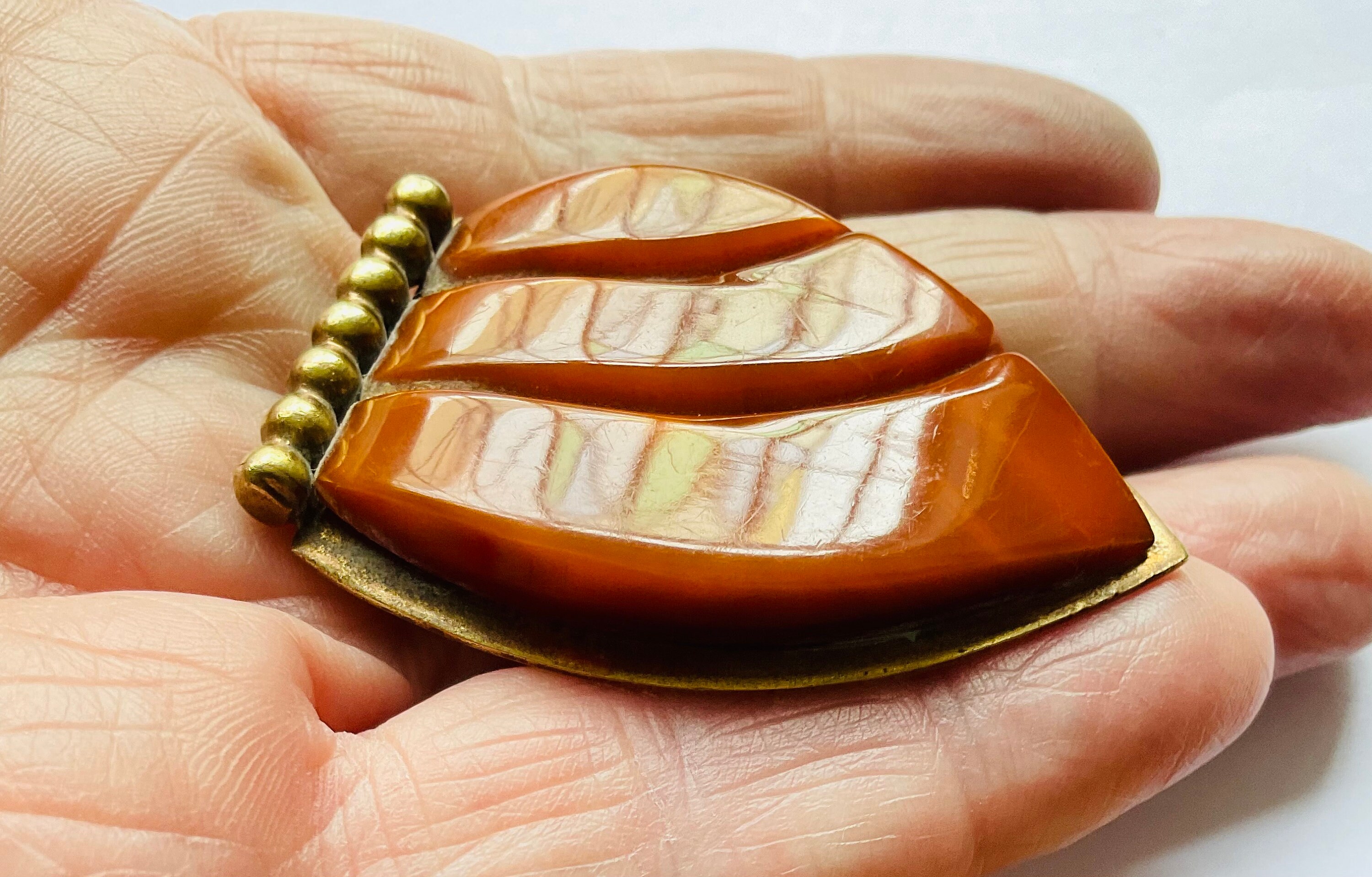 1920’s Bakelite and Brass Fur/dress Clip - Etsy